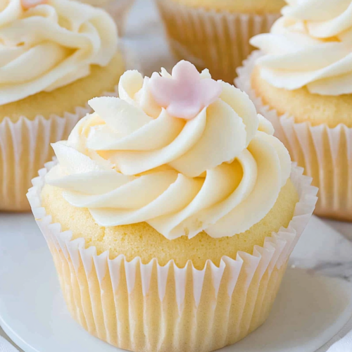 Fluffy Vanilla Cupcakes with Buttercream Frosting